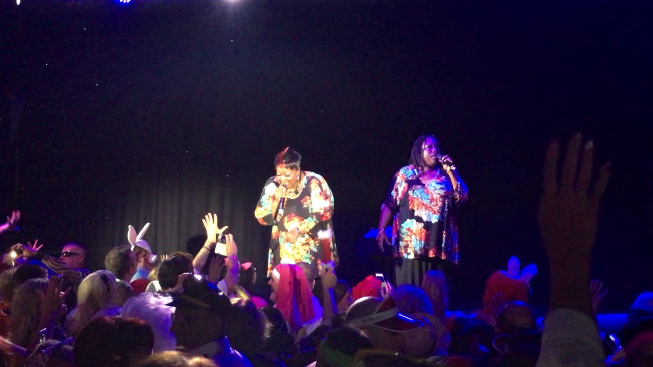 (4K) Butlins 80s Weekend 2016 (Skegness) - The Weather Girls - Its ...