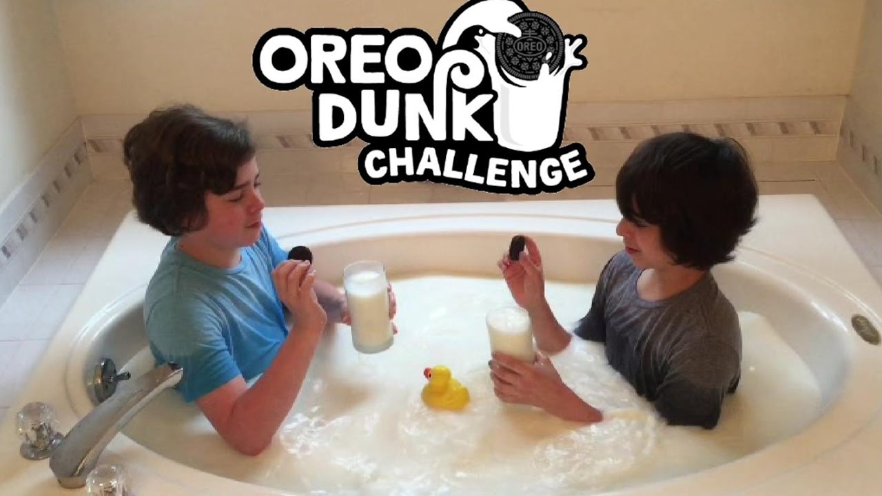 Oreo Dunk Challenge - World's Largest Milk Bathtub? | # ...