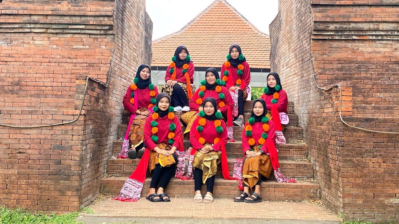 TARI GREBEG SABRANG - YouTube