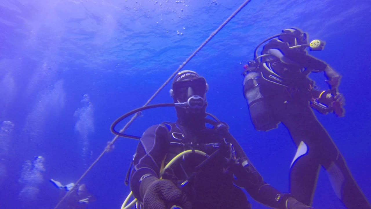 20150726 Ullastres - Personajes buceando - YouTube