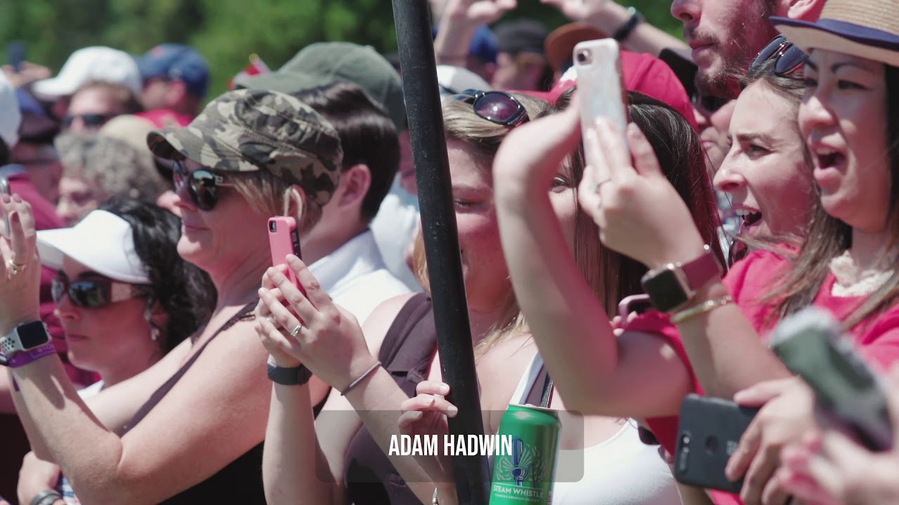 Canadians fans out in FULL for the RBC Canadian Open - YouTube