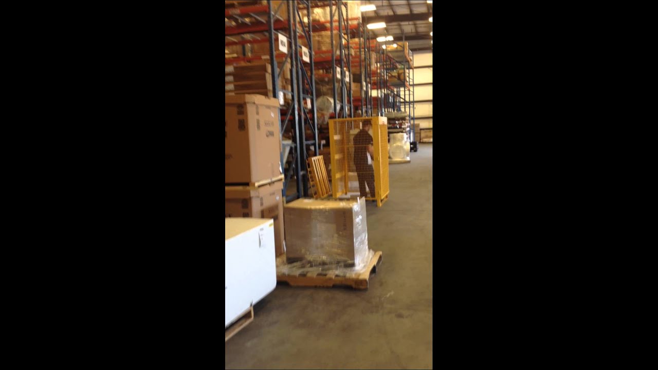 GUY LOCKED IN CAGE FUNNY - YouTube