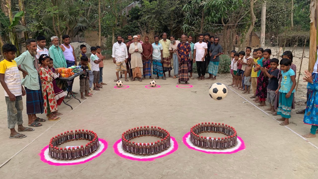 😂who can throw the ball inside the three circles?💕 - YouTube
