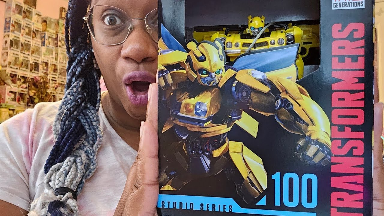 Unboxing Studio Series Bumblebee 100/Let's compare to other figures ...