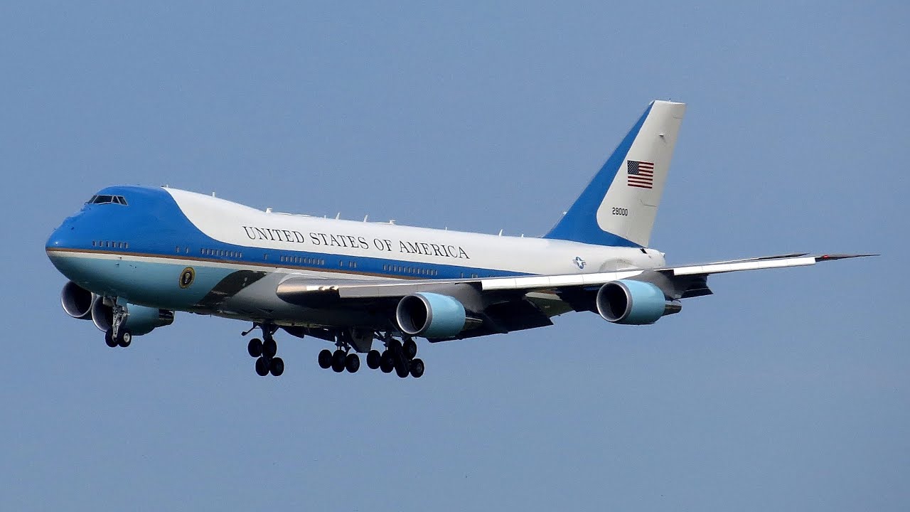 *SUPER RARE* Boeing VC-25A Air Force One Takeoff From Miramar - YouTube