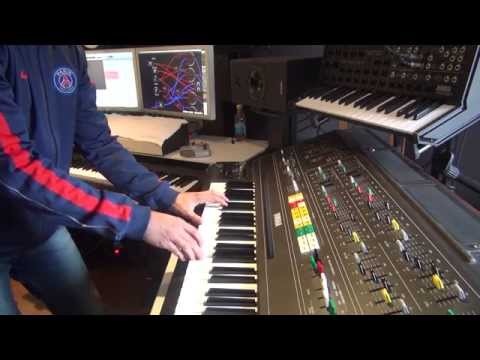 Yamaha CS-80 sounds like a Roland VP-330 with Audulus plugin