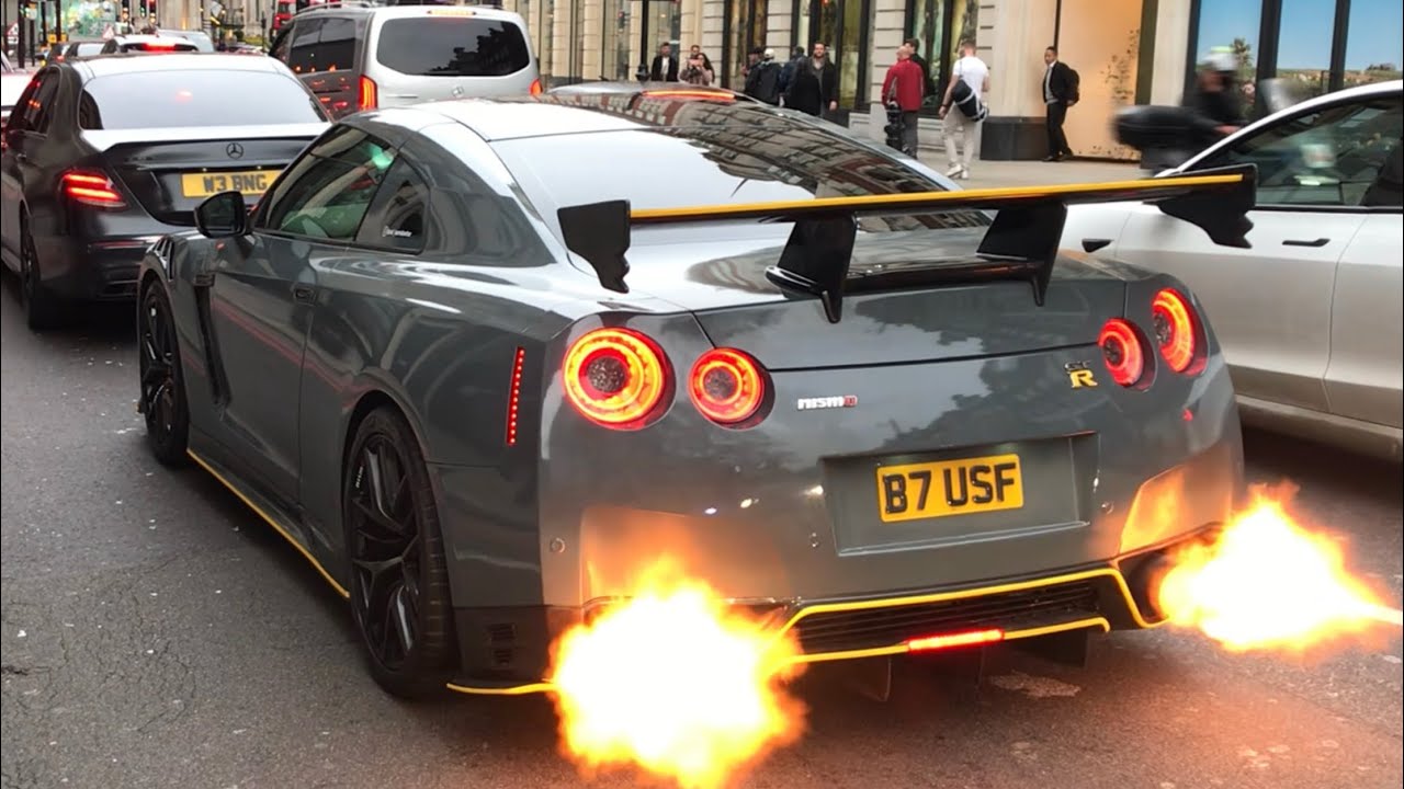 Nissan GT-R Nismo HUGE Exhaust FLAMES, LOUD Sound, & Rev | Luxury ...