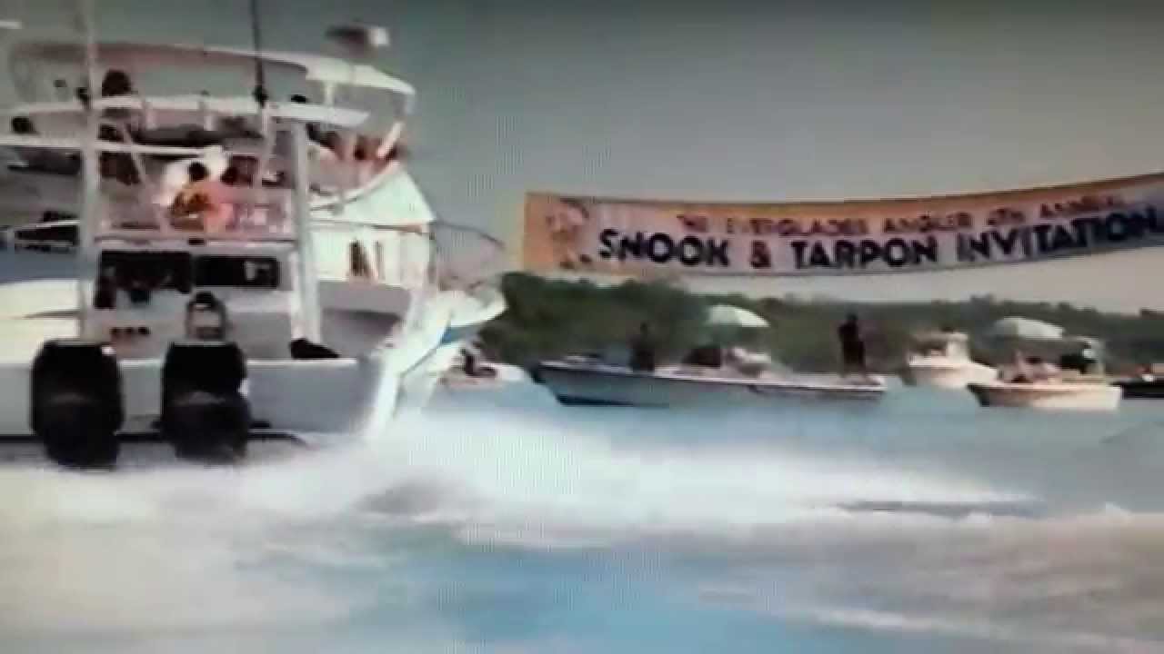 Gone Fishin' (1997) Scene - Joe & Gus destroy their new boat. - YouTube