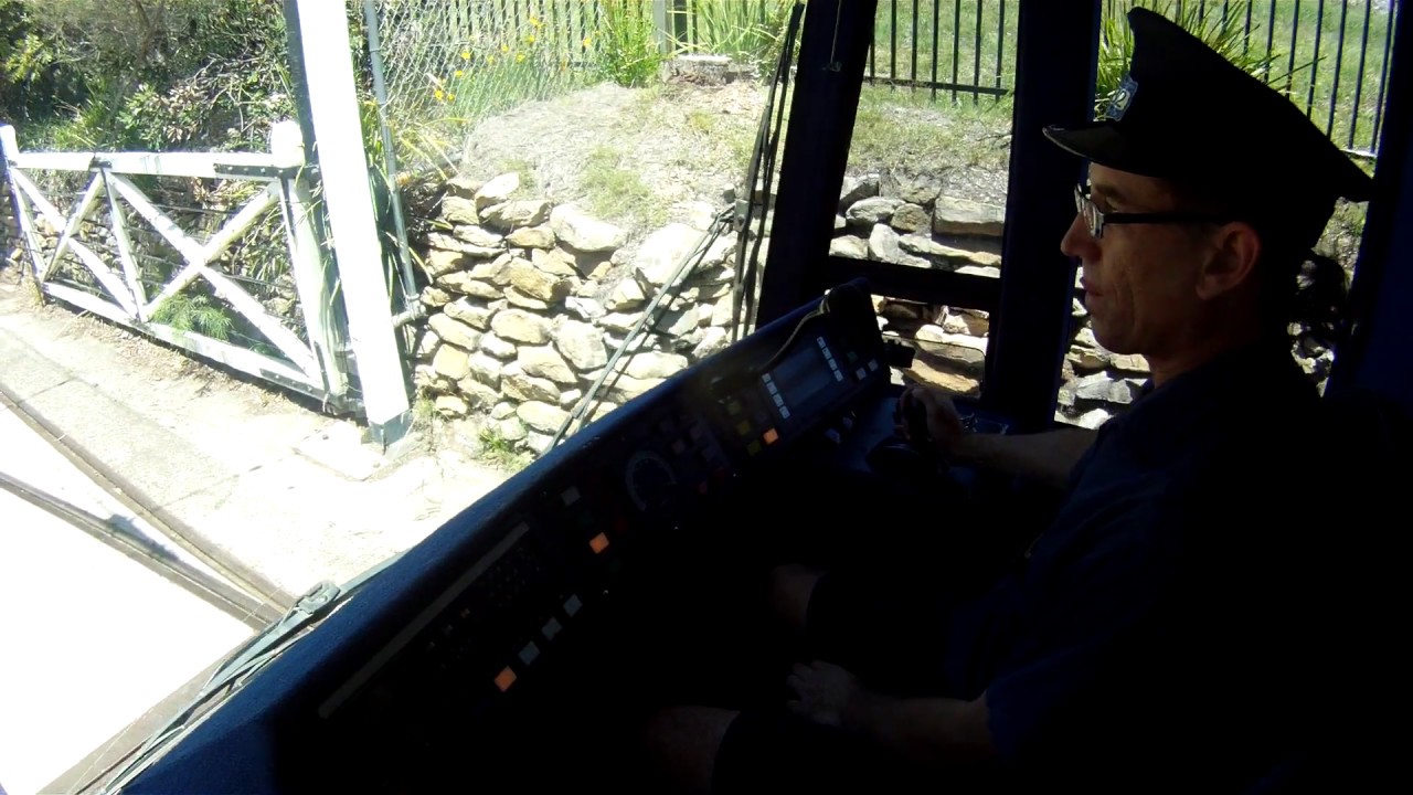 Me driving Variotram 2107 - depot to park for display - YouTube