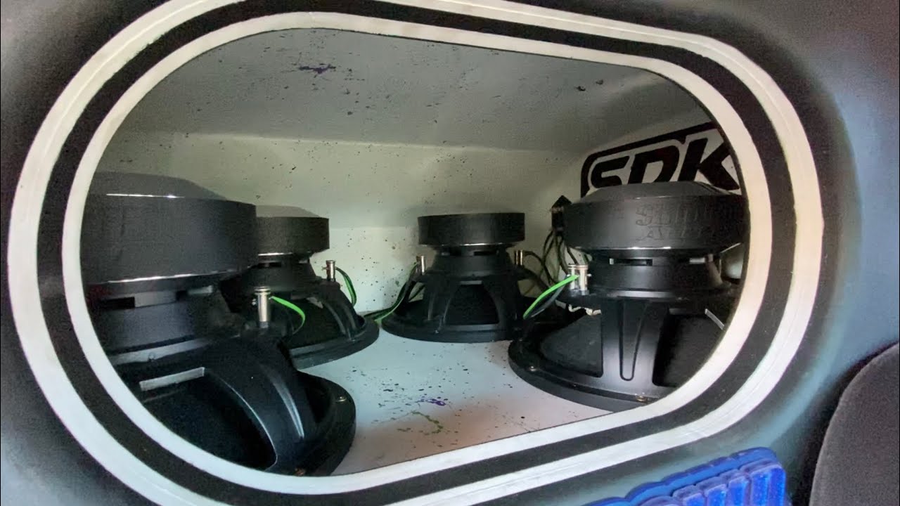 Mega Bass! 4 Sundown U 15s On 2 DS18 HKO 5ks - YouTube