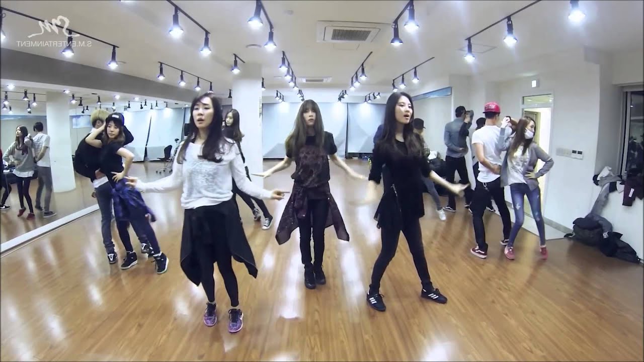 Girls' Generation -Mr.Mr.(Dance Practice ver)鏡面板 - YouTube
