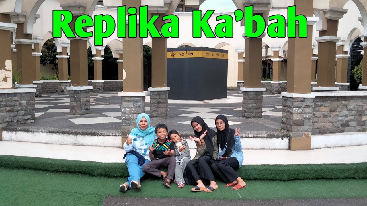 Mengenal Replika Ka'bah yang ada di Area Islamic Centre Garut - YouTube