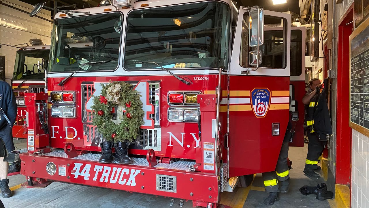 FDNY TOWER LADDER 44 FROM THE BRONX, GOING HOME AFTER ACTING FDNY TOWER ...