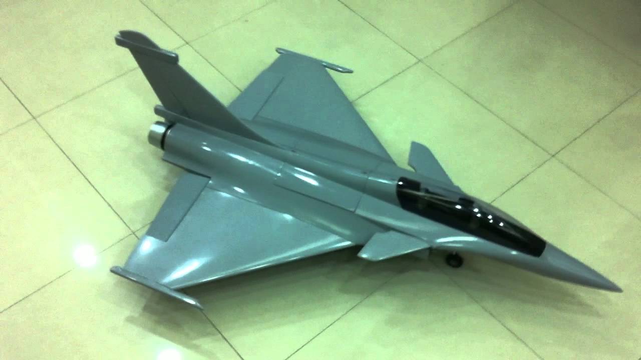 2013-0925 Rafale Canard Test - YouTube