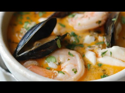 How to make Tom Yum Soup (Tom Yum Goong) - YouTube