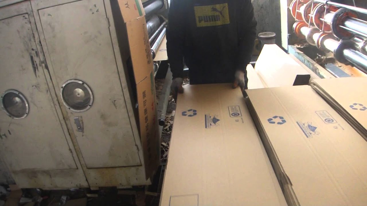 Automatic cardboard feeder machine transport paperboard machine - YouTube