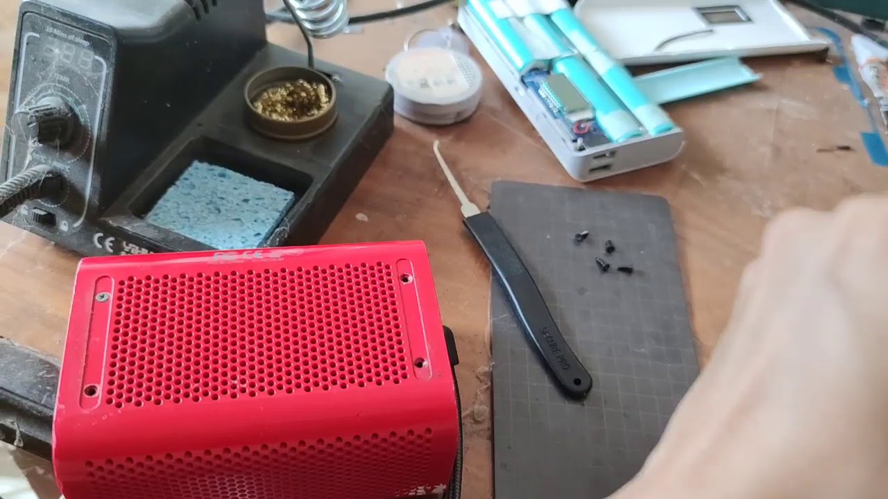 how to dissassemble braven 440 . and fix the power botton - YouTube