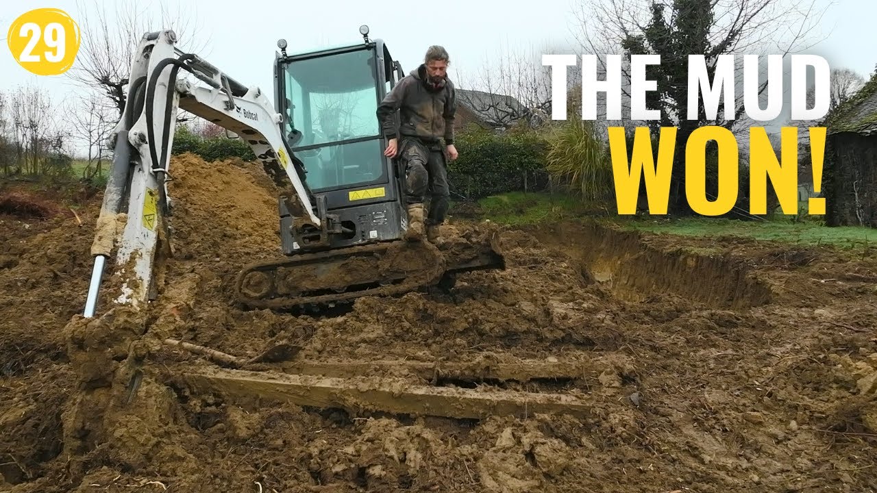 29 - Cleaning and Greasing Our Little Digger & Discovering New Areas on ...