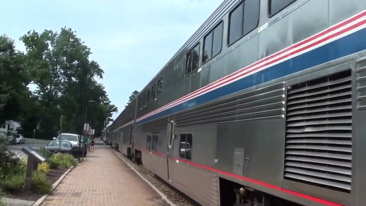 AMTK 832 Leads Amtrak 53 Auto Train South through Ashland, VA 7/06/2017 ...
