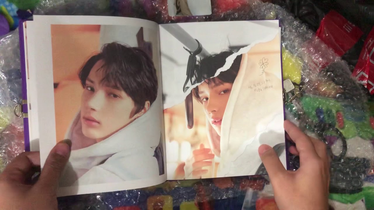 Unboxing Video txt eternity album ver port - YouTube