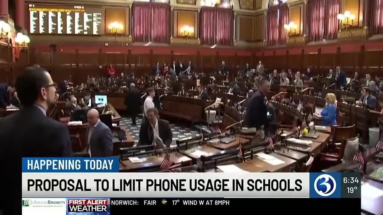 VIDEO: Plan to limit cell phones in schools to be discussed during ...