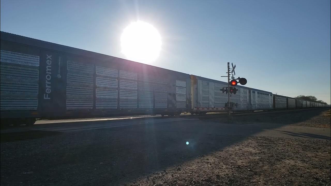BNSF 5815 EB Autorack Train MP 130.16 in Chillicothe Illinois 11/29/24 - YouTube