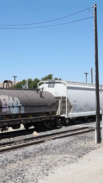 UP 5778 NB MANIFEST TRAIN MEWRV MP 360.5 MOJAJE SUB 7-11-2023 #trains #unionpacific - YouTube