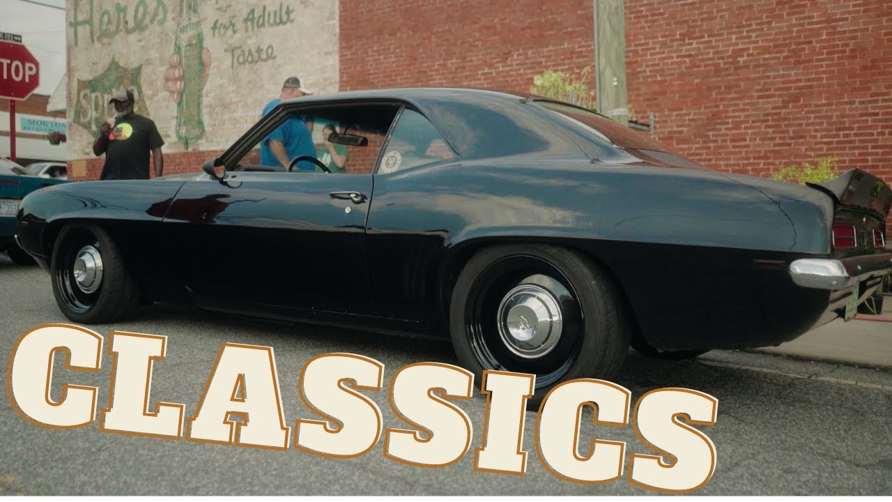 Old school, classic cars in an old town! Classic car show! - YouTube