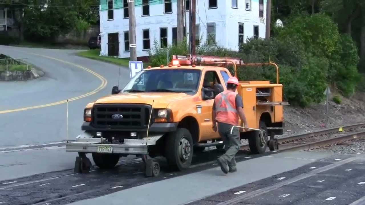 NYS&W MOW truck in Callicoon, NY - YouTube