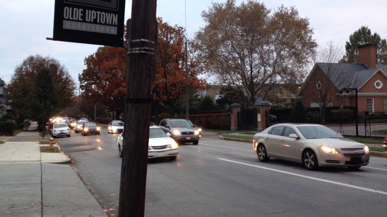 Rush hour traffic on Harrisburg's Second Street - YouTube