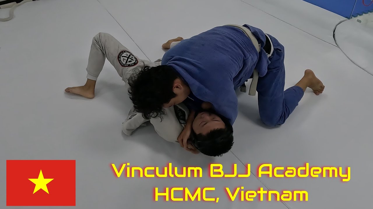 BJJ Rolls Back @ Vinculum Academy, HCMC, Vietnam - YouTube