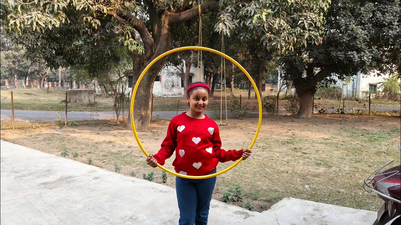 Hoola Hoopa dance - Waka Waka by Swara S. Rao - YouTube