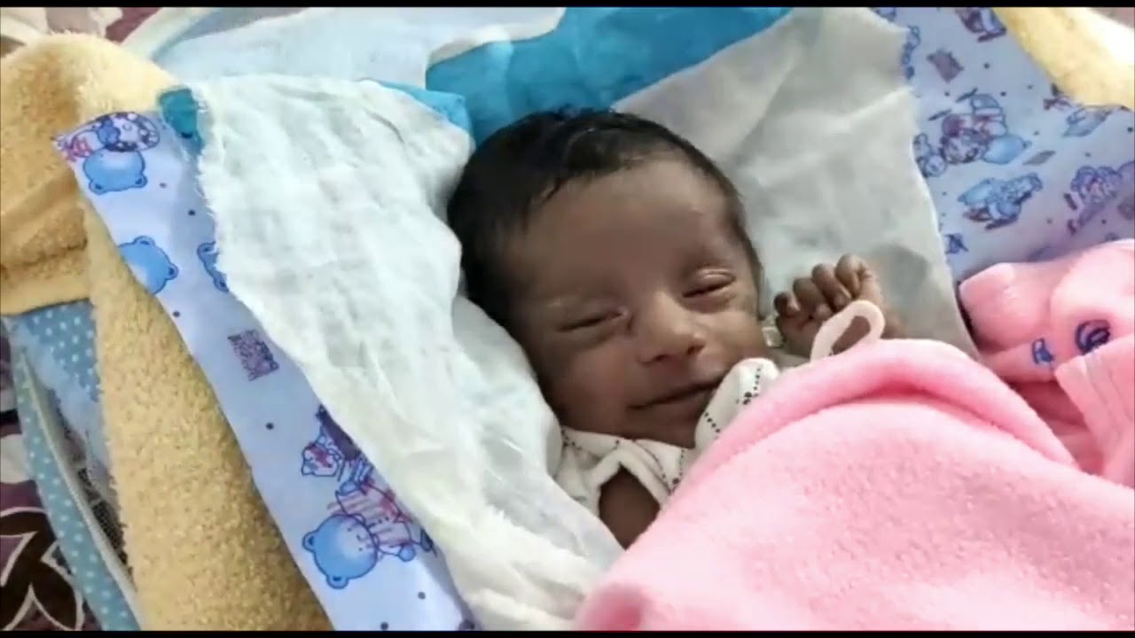 20 days baby acting - YouTube