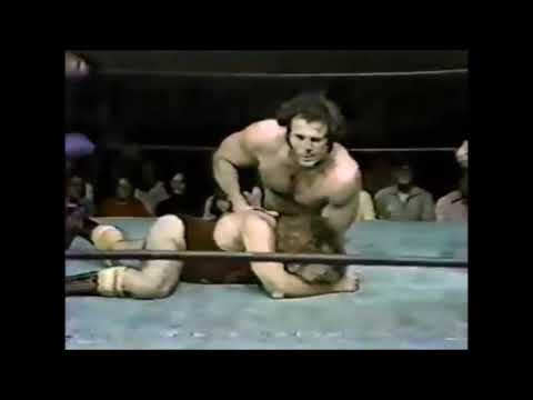 Bill Watts vs Mike Boyette Tri state Wrestling 1970s - YouTube