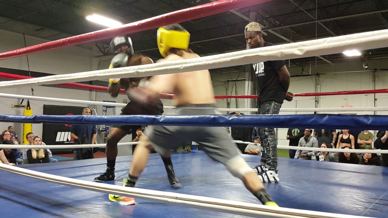 Alonzo Dunkentell 1st boxing smoker 1/13/2017 - YouTube