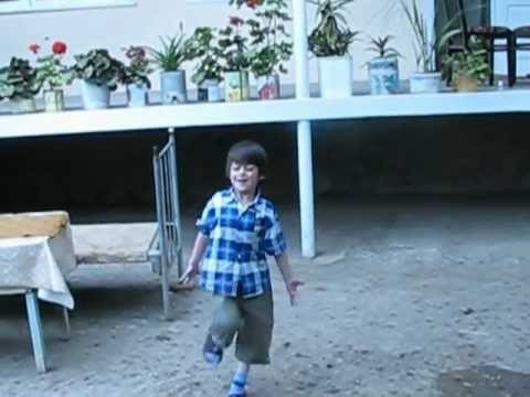 Shemkirli  5 yashli Nailin avar reqsi