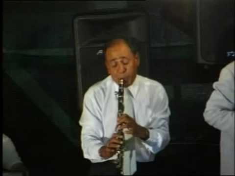ΜΑΚΗΣ ΜΠΕΚΟΣ ΜΕΓΑΛΟΣ ΤΣΙΦΤΕΤΕΛΙΑ ΣΟΛΟ LIVE - YouTube