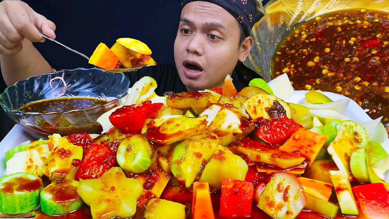 MEREM MELEK !! MUKBANG RUJAK BUAH SEGAR ABANG ABANG - YouTube