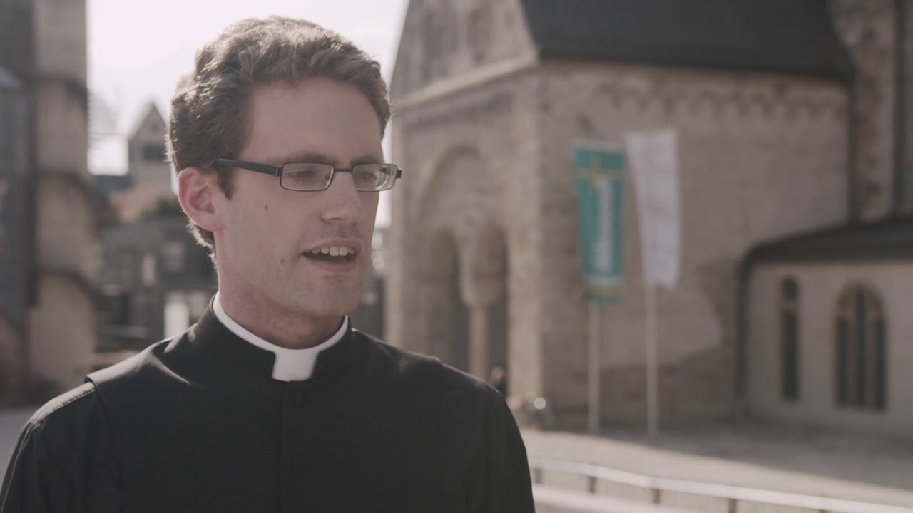 Ein Filmportrait der Neupriester des Erzbistums Paderborn - YouTube