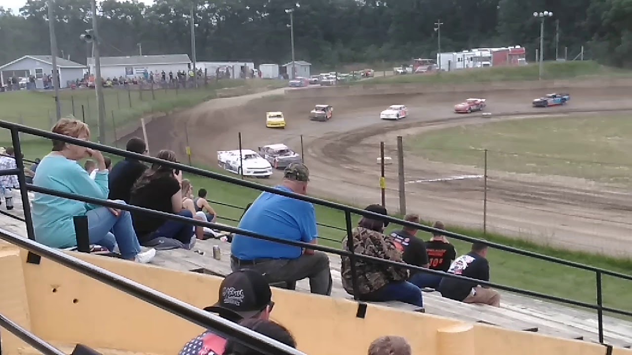 Shady Hill Motor Speedway David Hurst heat race - YouTube