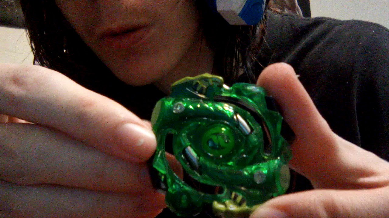 Beyblade burst unboxing poison hyrus - YouTube