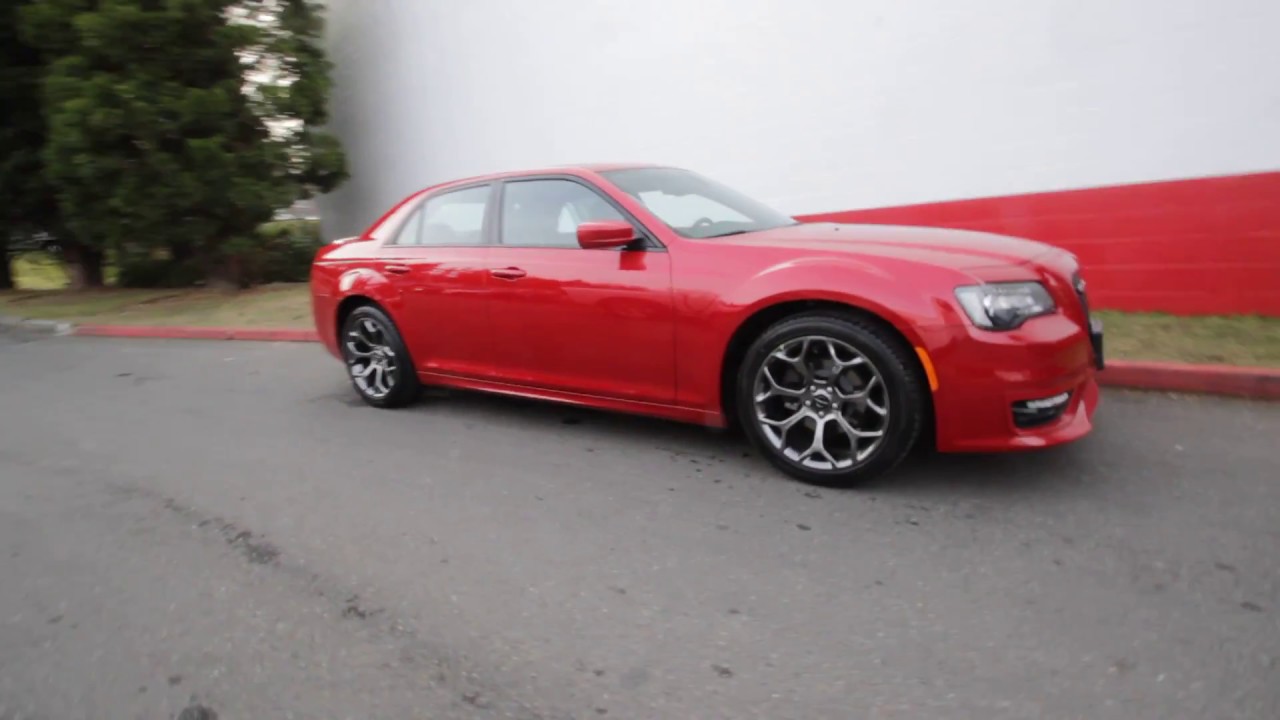 2017 Chrysler 300 S | Redline Red Tri Coat Pearl | HH544931 | Redmond ...
