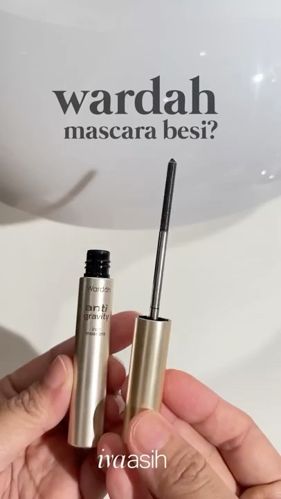 Mascara besi wardah, hasilnya cakep ga nih buat bulmat yg tipisss ...