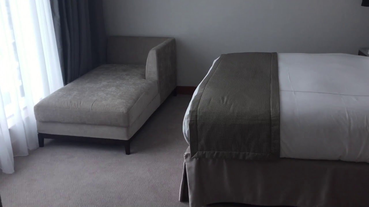 INTERCONTINENTAL O2 LONDON, CITY VIEW CLUB SUITE, Bedroom - YouTube