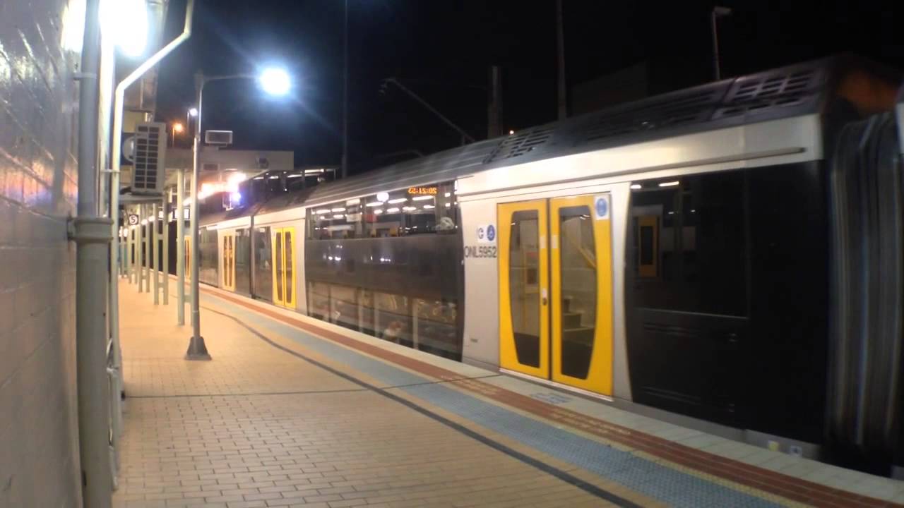 Sydney Trains Vlog 372: Hornsby Night Vlog - YouTube
