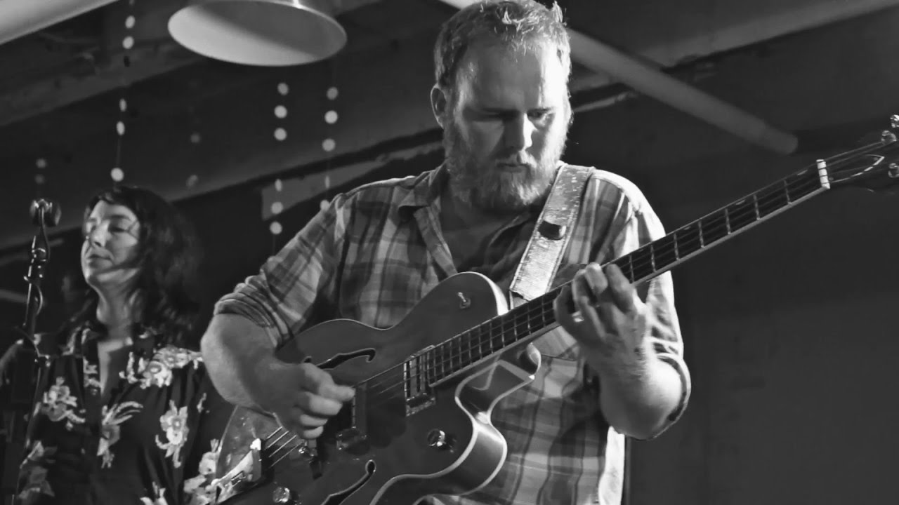 Liz Stringer - "Anyone" Live at Type Foundry - YouTube