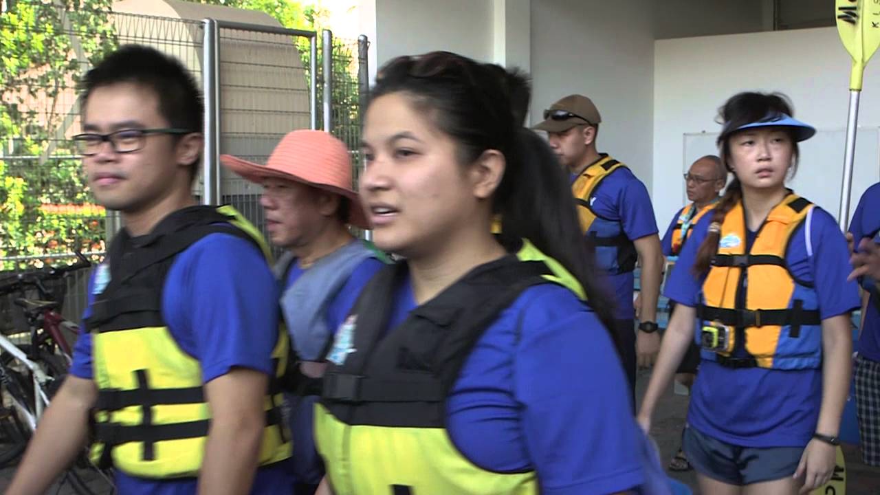 Project Blue WaVe at PAssion WaVe @ Marina Bay - YouTube