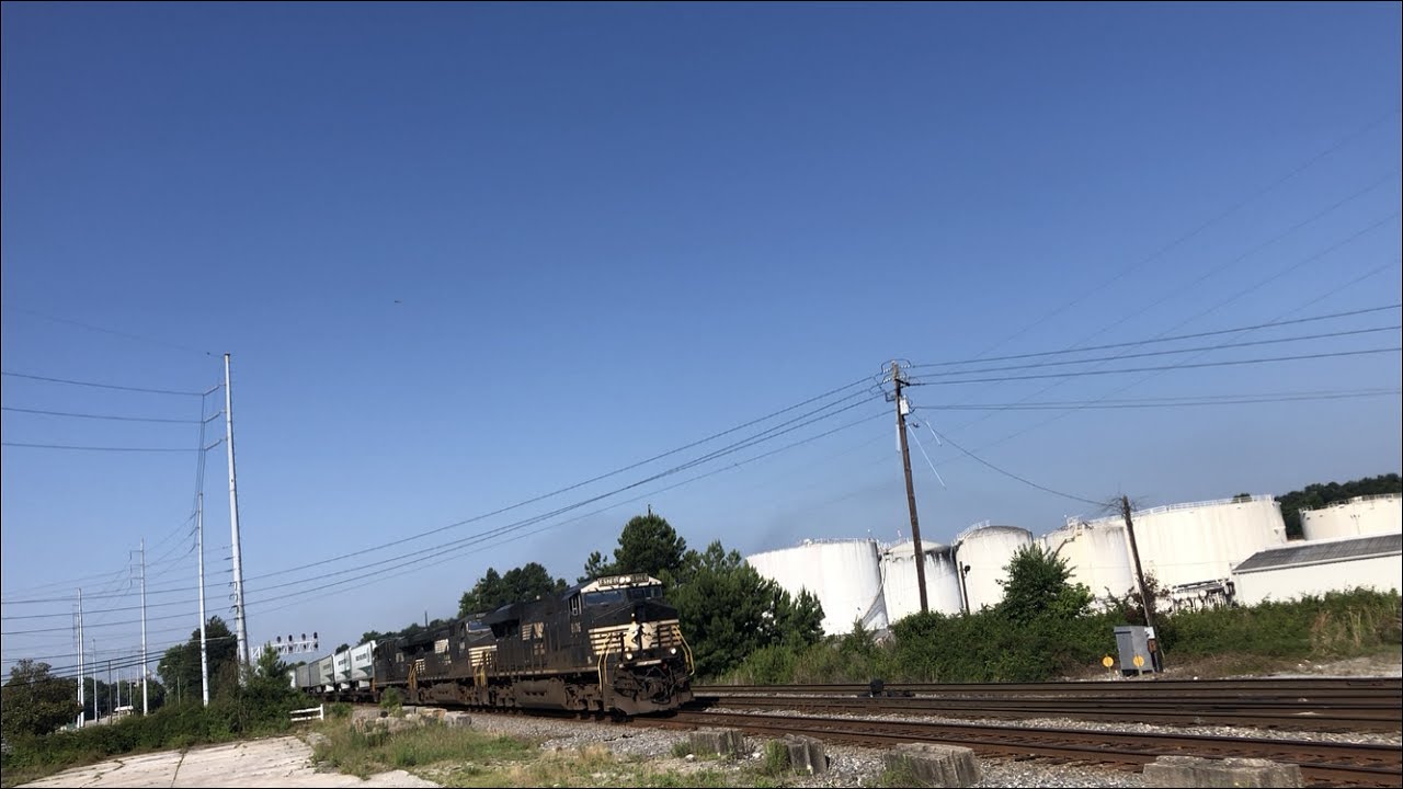 NS 8176 Leads NS 212 Thru Doraville, GA 7/4/2021 - YouTube