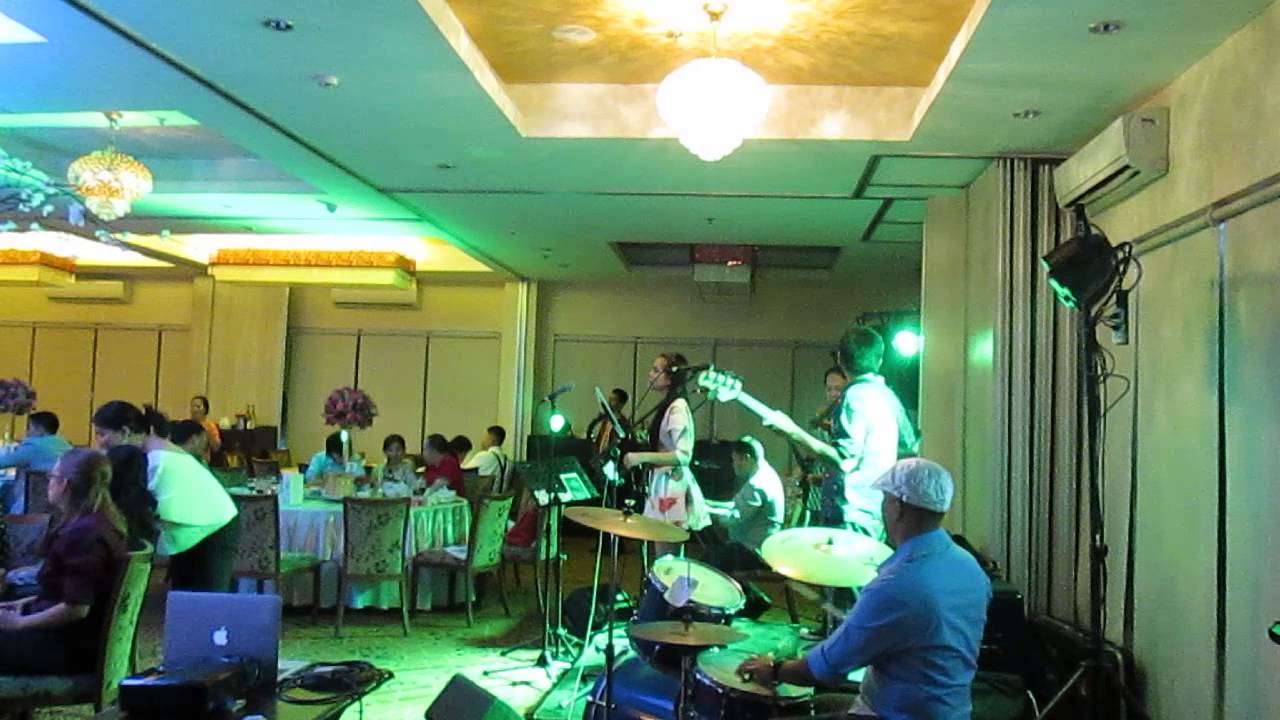sonata band@ choi city btc - YouTube