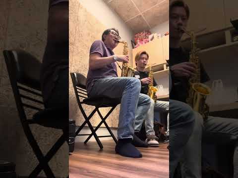 Bruce Pearson 《Regal March》